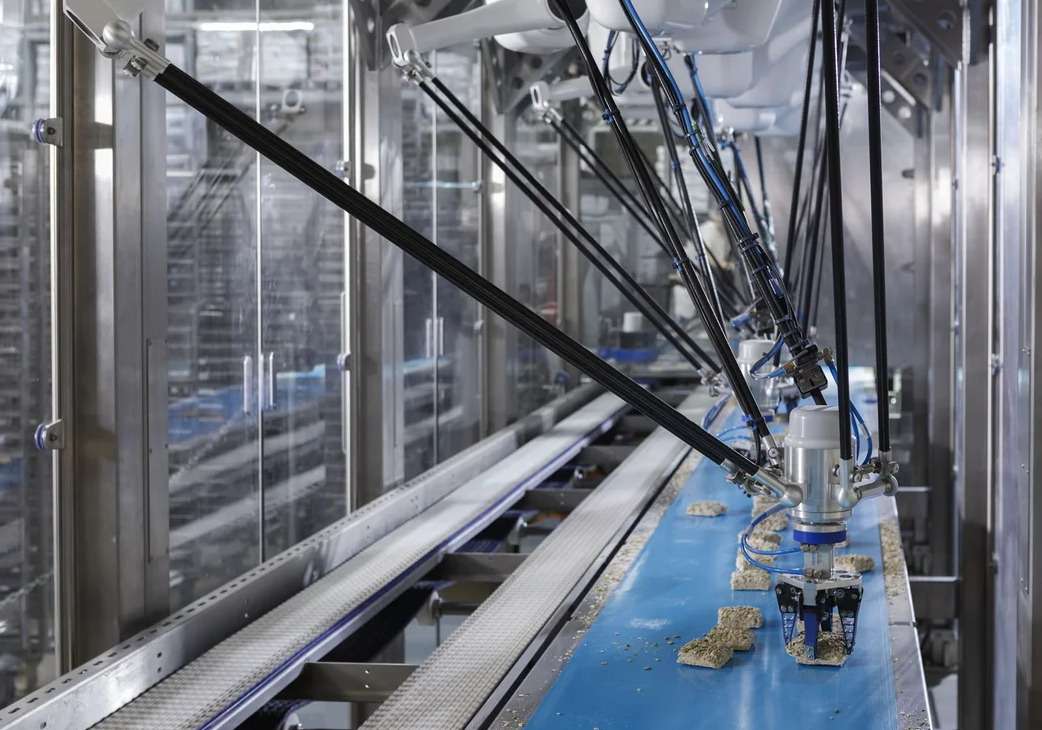 Robots earn their crust in German bakery - Drives&Controls